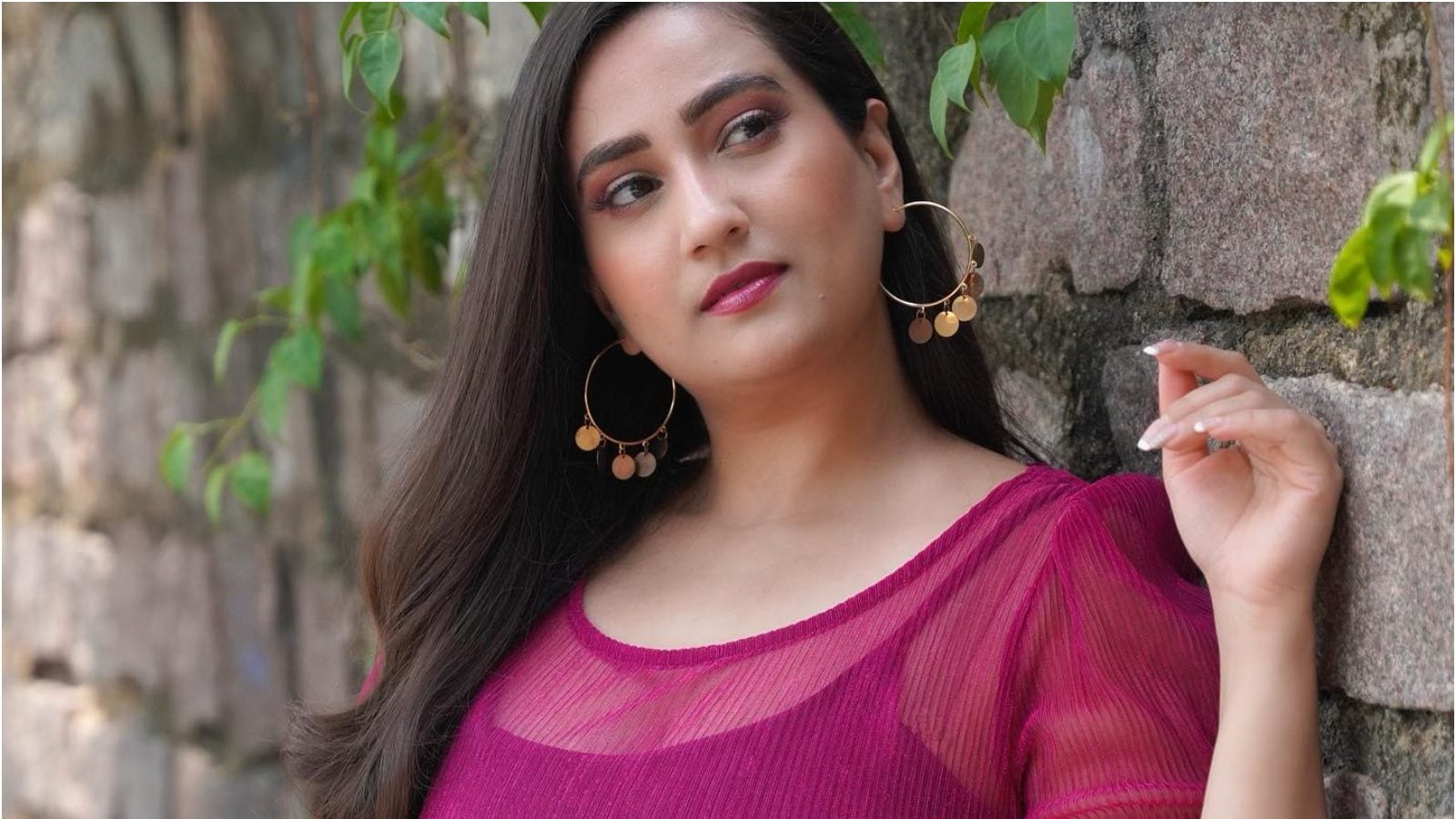 Anchor Manjusha : పలుచని డ్రెస్‌లో పరువాలు ఒలకబోసిన యాంకర్ మంజూష ...