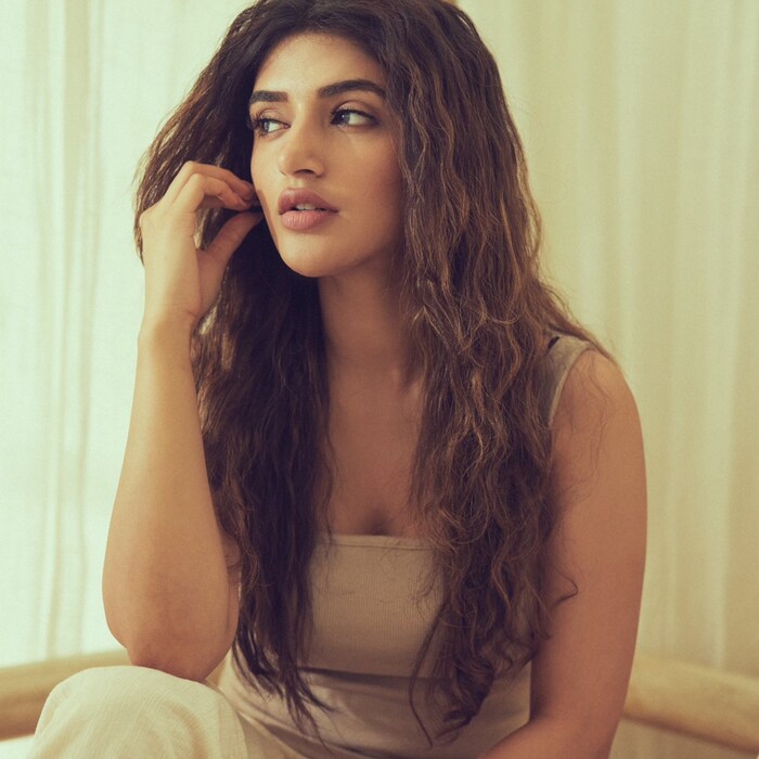 టాలీవుడ్ బ్యూట శ్రీలీల గ్లామర్ ఫోటోషూట్‌ | tollywood beauty sreeleelas ...