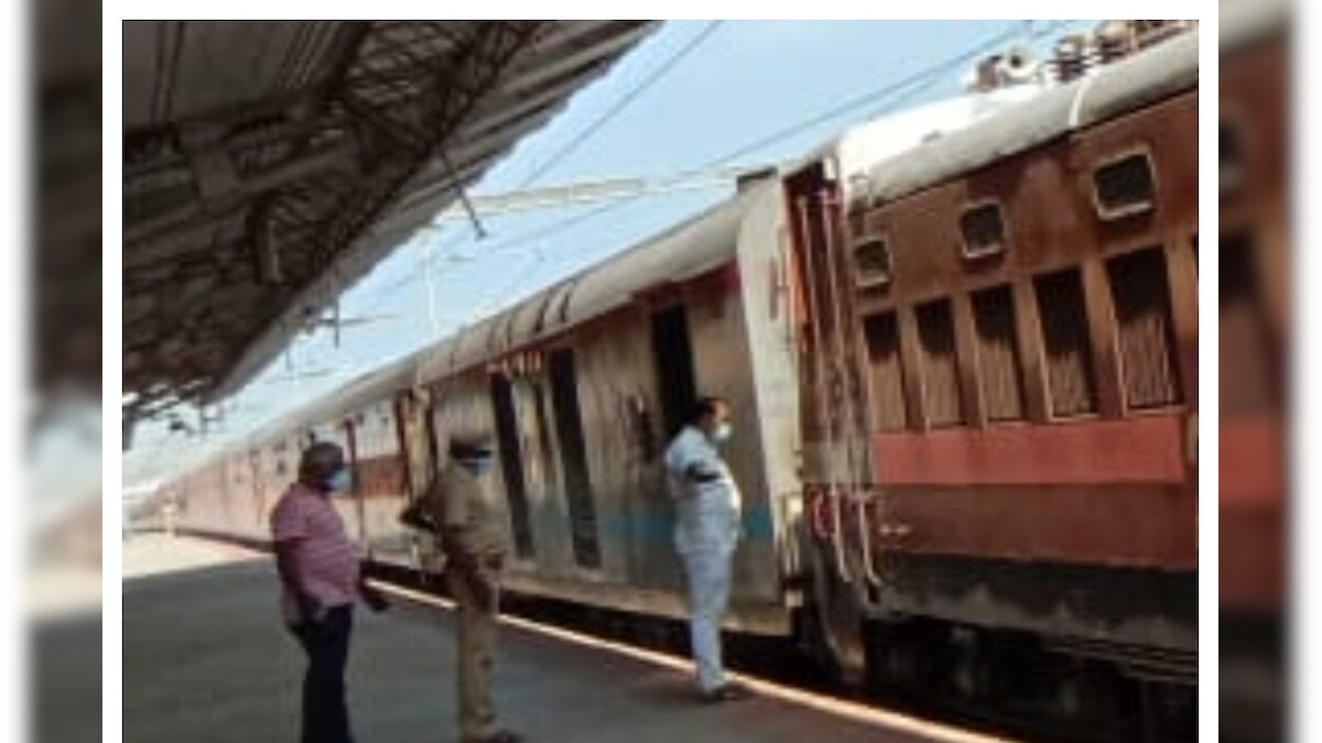 Vivek Express Train: మరో రైలులో పొగలు..తృటిలో తప్పిన పెను ప్రమాదం ...