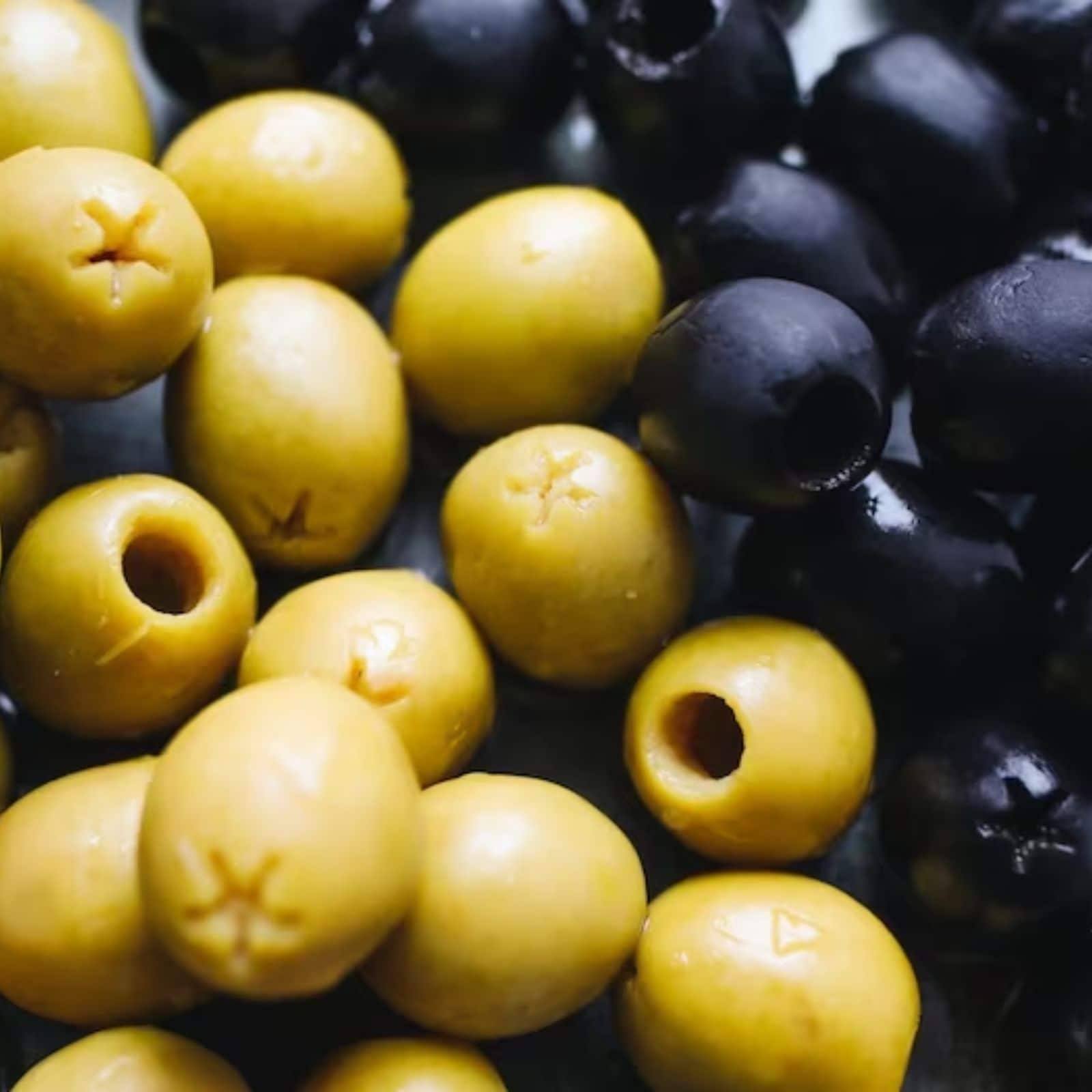 ఈ ఆకుపచ్చ-నలుపు పండ్లు ఒక అద్భుతం..క్యాన్సర్ వంటి 4 వ్యాధులలో ఎఫెక్టివ్ ...