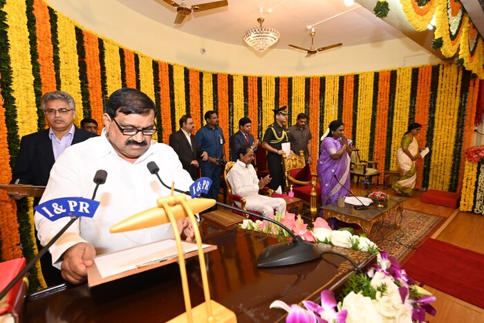 TS Politics: మంత్రిగా ప్రమాణ స్వీకారం చేసిన పట్నం మహేందర్ రెడ్డి.. ఏ ...