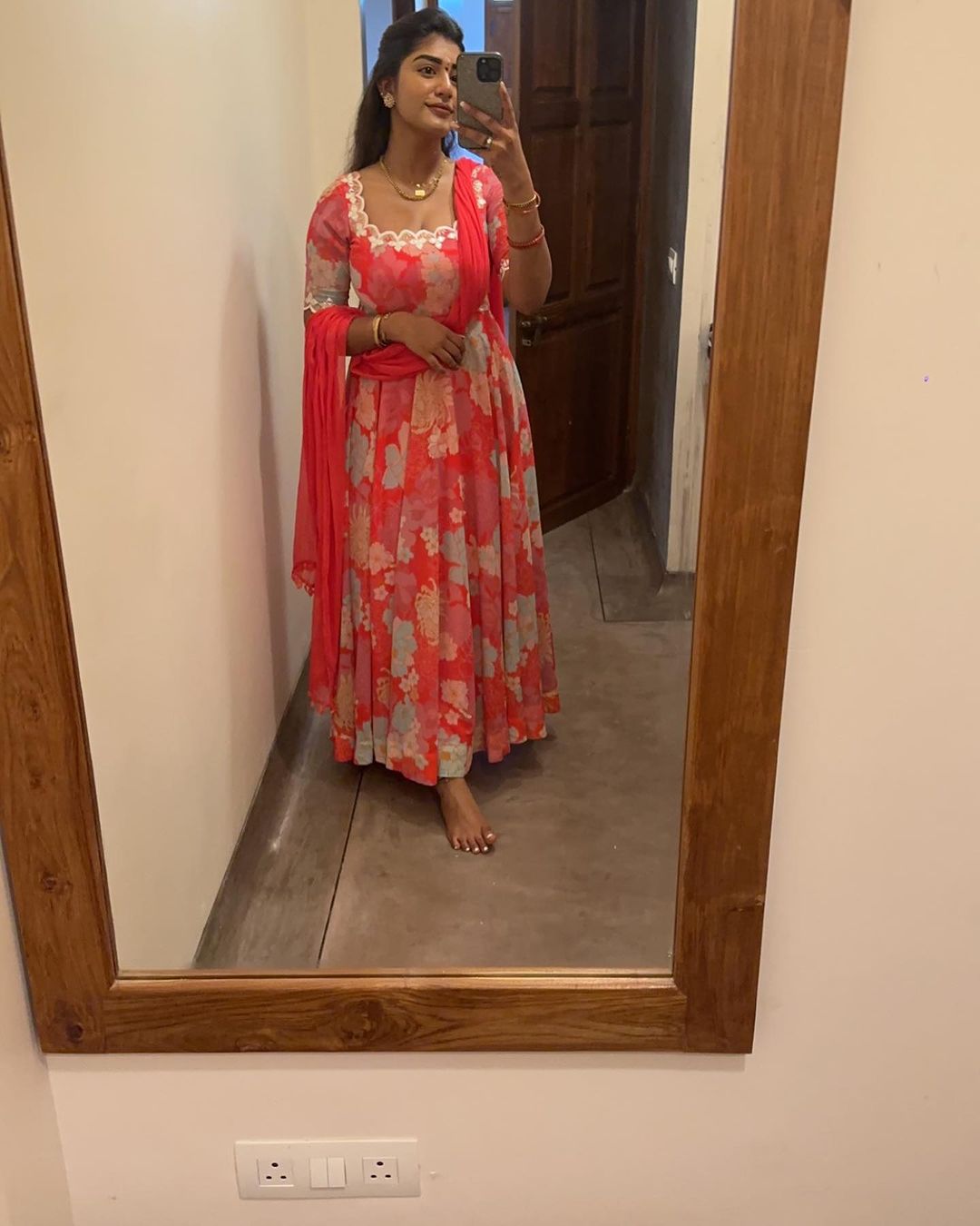 Supritha: బాత్ రూమ్‌లో సురేఖావాణి డాటర్ హాట్ పోజులు.. పిచ్చెక్కిస్తున్న ...