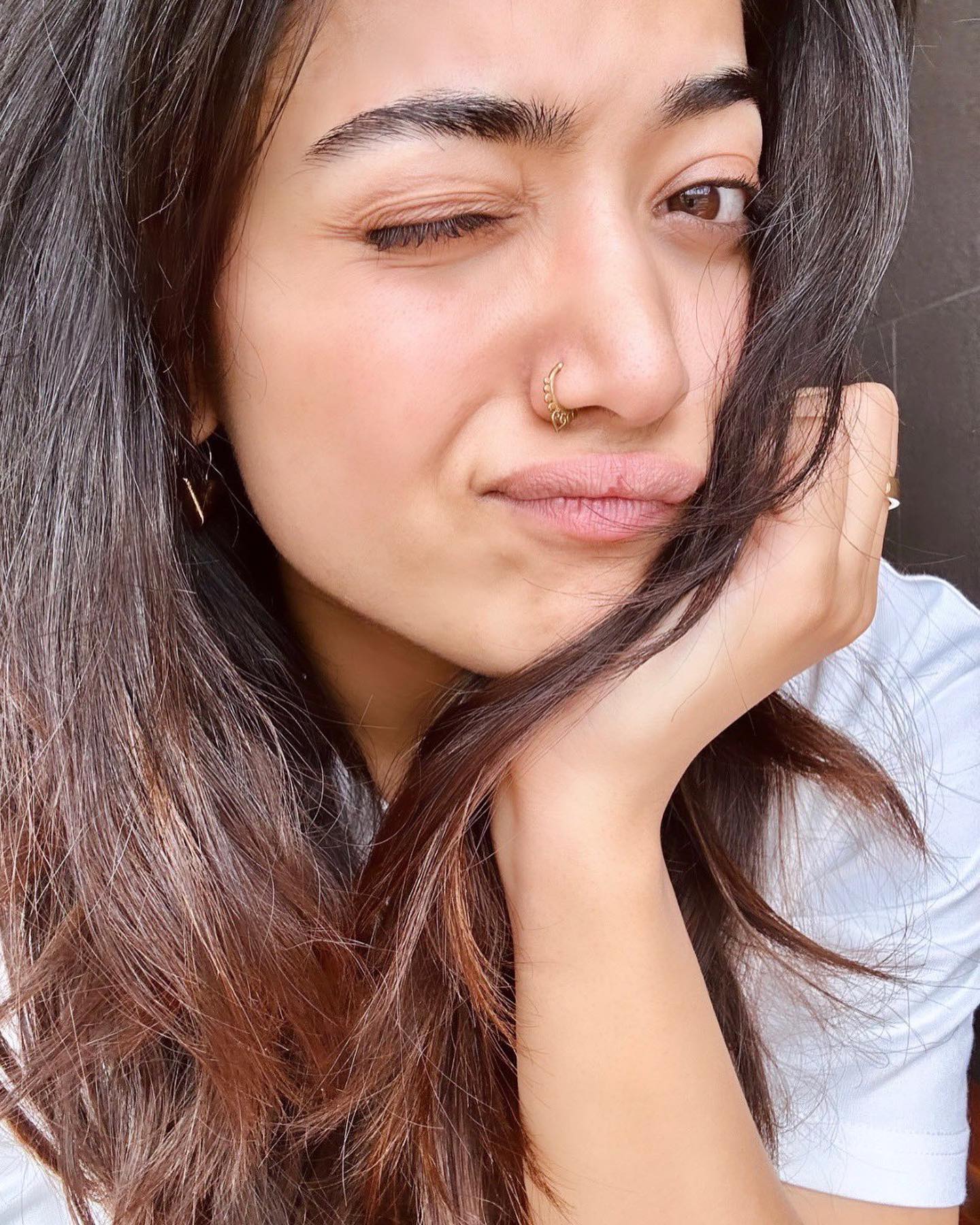 Rashmika Mandanna : సంక్రాంతికి రష్మిక మందన్న‌ ధరించిన ఈ డ్రెస్ ఖరీదు ...