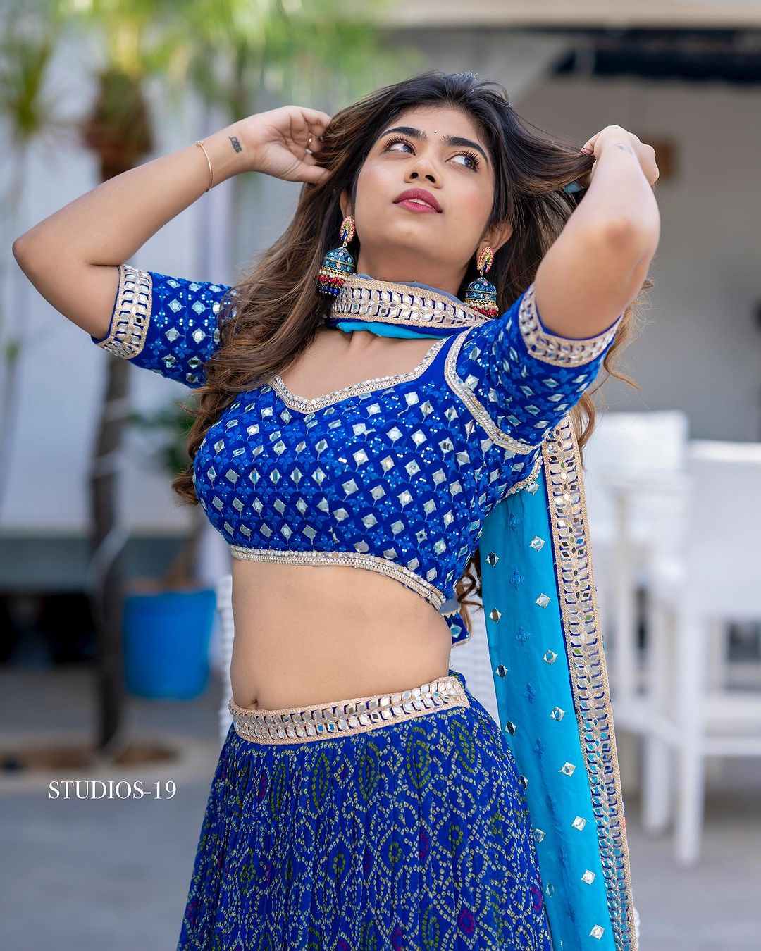 జబర్దస్త్ బ్యూటీ గ్లామర్ ట్రీట్.. కుర్రాళ్ల మతి పోగొడుతున్న రీతూ చౌదరి ...