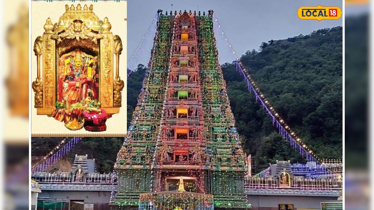 Vijayawada Kanakadurgamma blessing devotees in the form of Maha Chandi ...