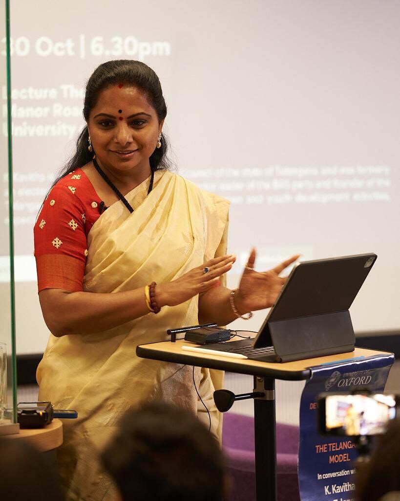 దేశానికి దిక్సూచి తెలంగాణ మోడల్.. ఆక్స్‌ఫర్డ్‌లో అదరగొట్టిన కవిత | brs mlc kavitha delivers ...