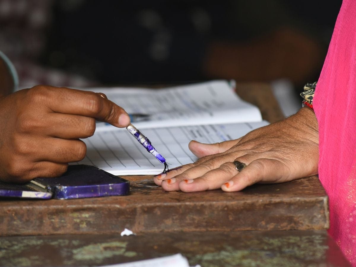 Voting Ink: మీ వేలికి వేసే ఇంకు ధర ఎంతో తెలుసా? అబ్బో చాలా కాస్ట్లీ ...