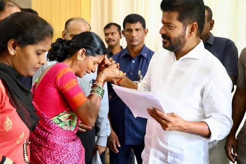 తెలంగాణ క్యాబినెట్ మంత్రుల శాఖలను కేటాయించిన సీఎం రేవంత్ రెడ్డి | CM ...