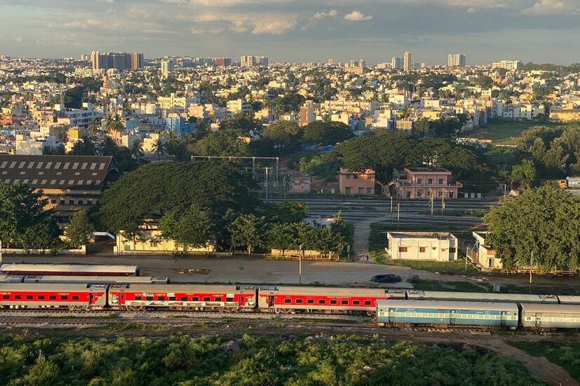 Tirupati Train Timings: ప్రయాణికులకు అలర్ట్... తిరుపతి వెళ్లే ఈ ట్రైన్ ...