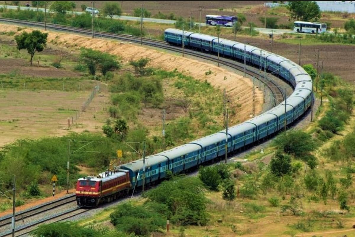 Tirupati Train Timings: ప్రయాణికులకు అలర్ట్... తిరుపతి వెళ్లే ఈ ట్రైన్ ...
