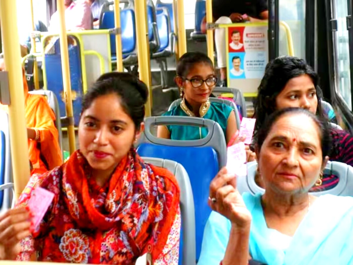 తెలంగాణలో ఒరిజినల్ గుర్తింపు కార్డు ఉంటేనే ఆర్టీసీ బస్సుల్లో మహిళలకు ...