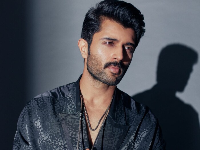Vijay Devarakonda: రూ.100 కోట్ల సినిమా కోసం సగం రెమ్యునరేషన్ త్యాగం ...