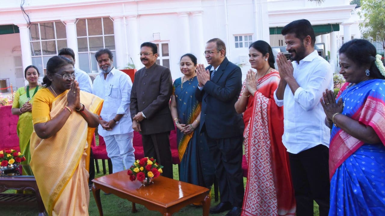 Revanth Reddy Wife: రాష్ట్రపతి ఎట్‌హోంలో... స్పెషల్ అట్రాక్షన్‌గా ...