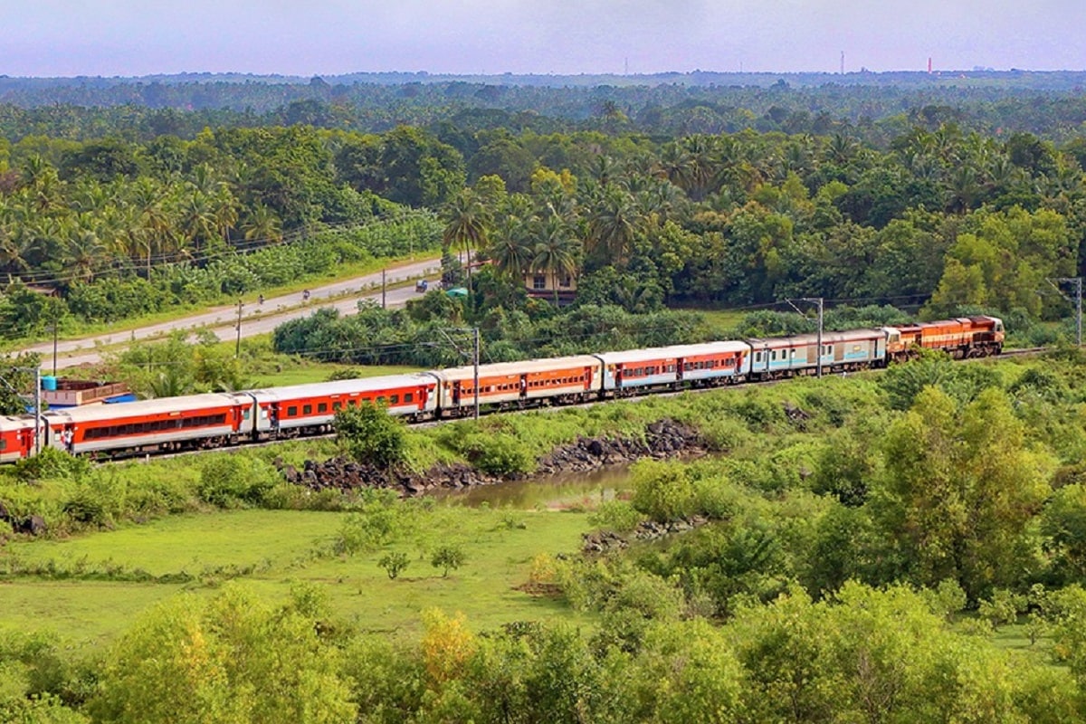 Ayodhya Train: హైదరాబాద్ టు అయోధ్య డైరెక్ట్ ట్రైన్... ఛార్జీలు ...