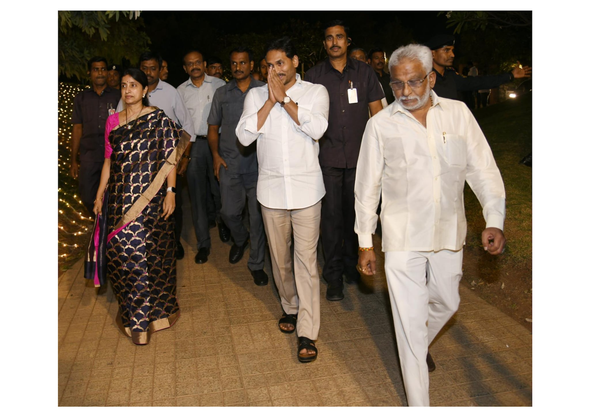ap cm ys jagan attend ys sharmila son Raja Reddy Engagement in ...