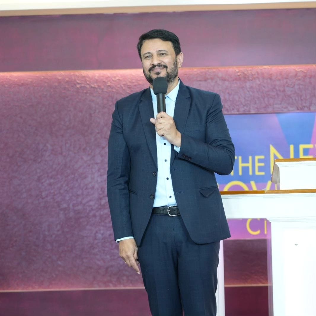 10ఏళ్ల సినీ కెరీర్.. 30 సినిమాల్లో హీరో.. చివరకు చర్చిలో పాస్టర్‌గా.. ఆ ...