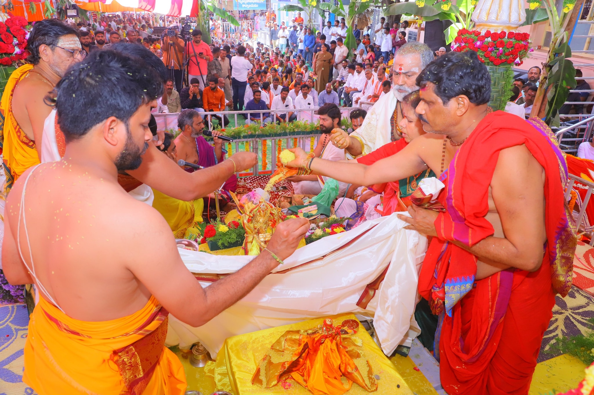 శివయ్యకు రూ.551 కోట్ల వరకట్నం... వేములవాడలో వైభవంగా శ్రీ పార్వతి ...