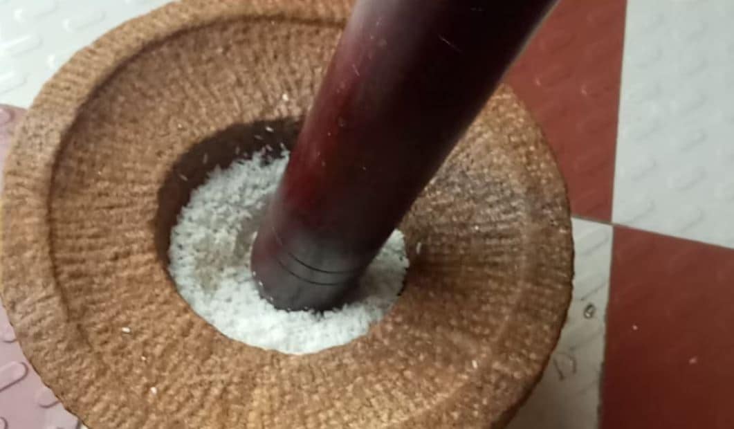 Vastu Tips: ఇంట్లో ఎప్పుడూ అదృష్టం, డబ్బులు నిలవాలంటే.. రోలు, రోకలి ఈ ...