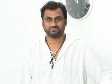 త్రీ ఆటమ్ లీవ్స్ బ్యానర్‌తో మ‌హి వి.రాఘ‌వ్‌‌ హ్యాట్రిక్ స‌క్సెస్.. ఆయన ...