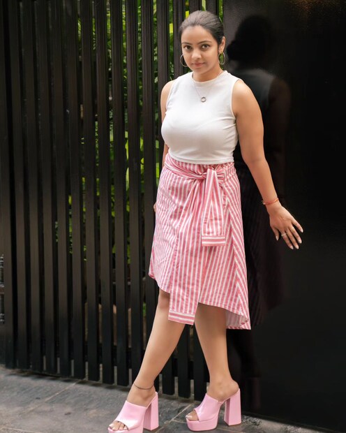 దేవుళ్ళు మూవీ చైల్డ్ ఆర్టిస్ట్ గుర్తుందా.. ఇప్పుడు ఎలా ఉందో చూశారా ...