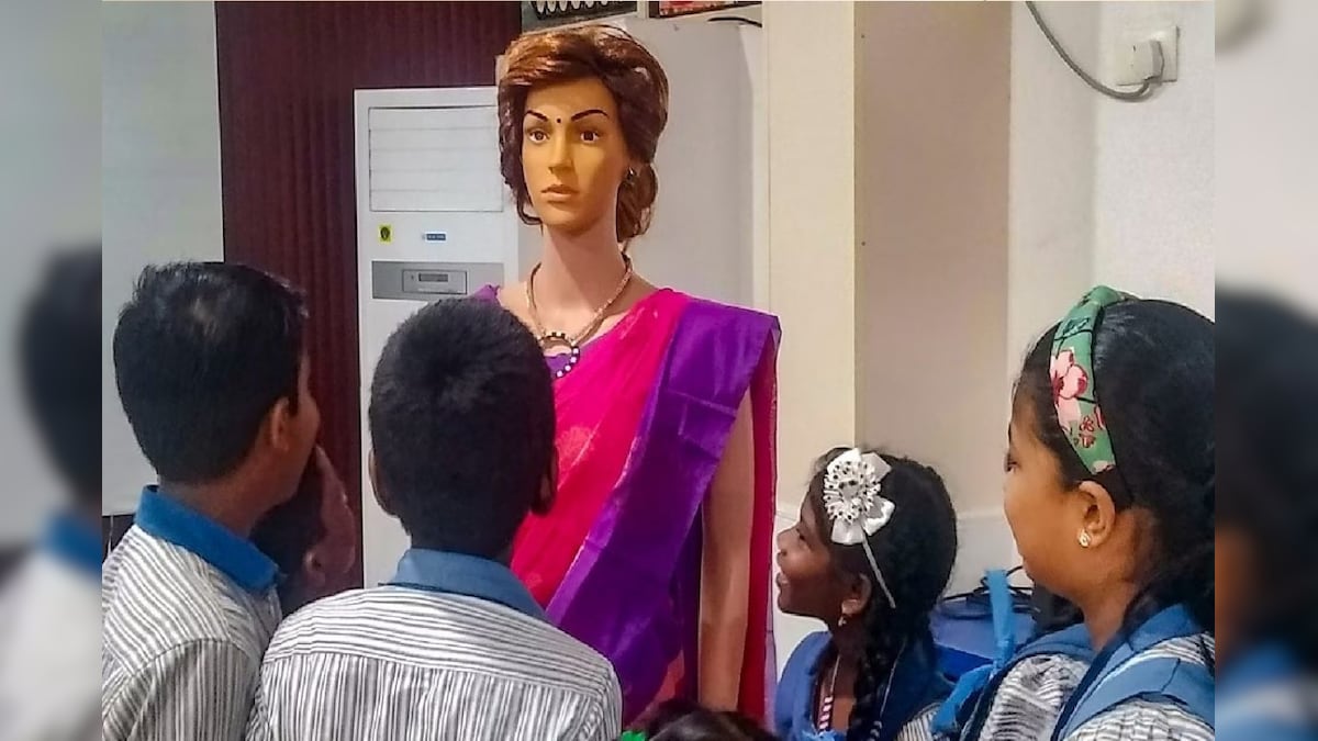 ఇండియాలో మొదటి రోబో టీచర్.. AI టెక్నాలజీతో టీచింగ్.. ప్రత్యేకతలివే ...