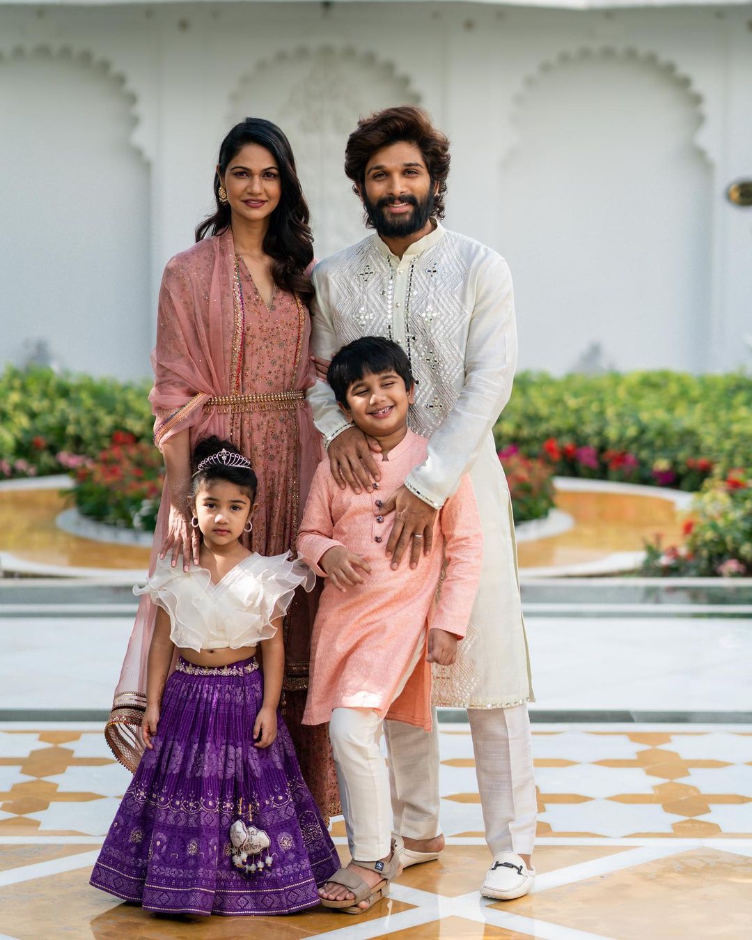 Allu Arjun Birthday: అల్లు అర్జున్ రియల్ లైఫ్‌ శ్రీవల్లి ! స్టైలిష్ ...