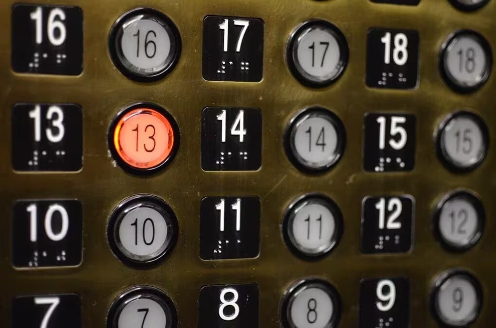 Hotel Room Secret : హోటల్‌లో రూమ్ నంబర్ 13 ఎందుకు ఉండదు? కారణం తెలిస్తే ...