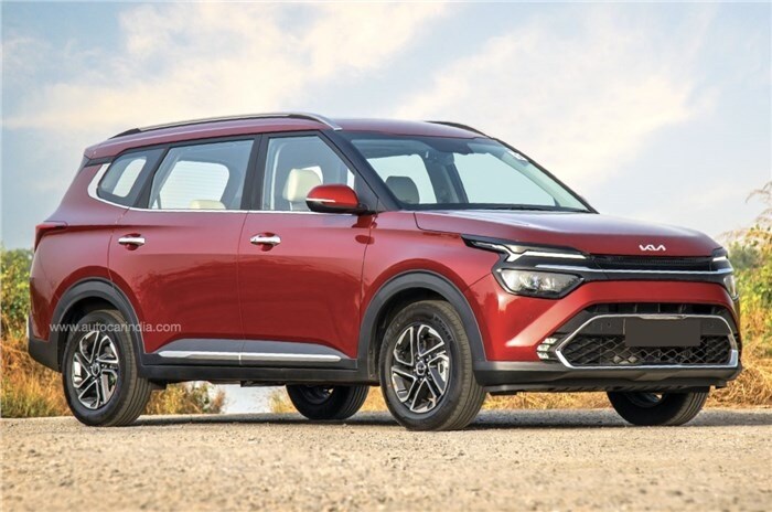 కొత్త Kia Carens ఇండియాలో లాంచ్. ధర, ఫీచర్స్, బుకింగ్ పూర్తి వివరాలు ...