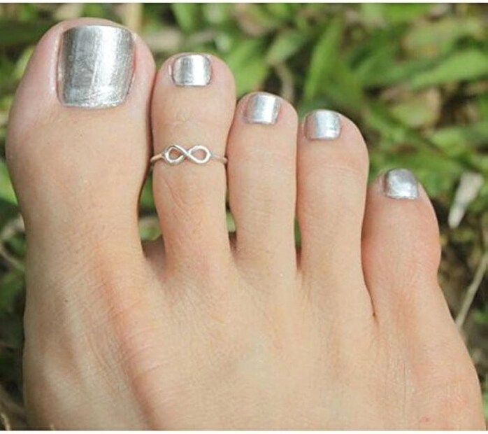 Toe Ring Benefits: పెళ్లైన స్త్రీలు కాళ్లకు మెట్టెలు ఎందుకు ధరిస్తారో ...