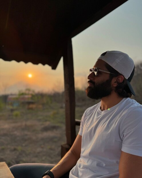 Akkineni Akhil | Akkineni Naga Chaitanya: తండ్రి తెలుగులో తోపు హీరో ...