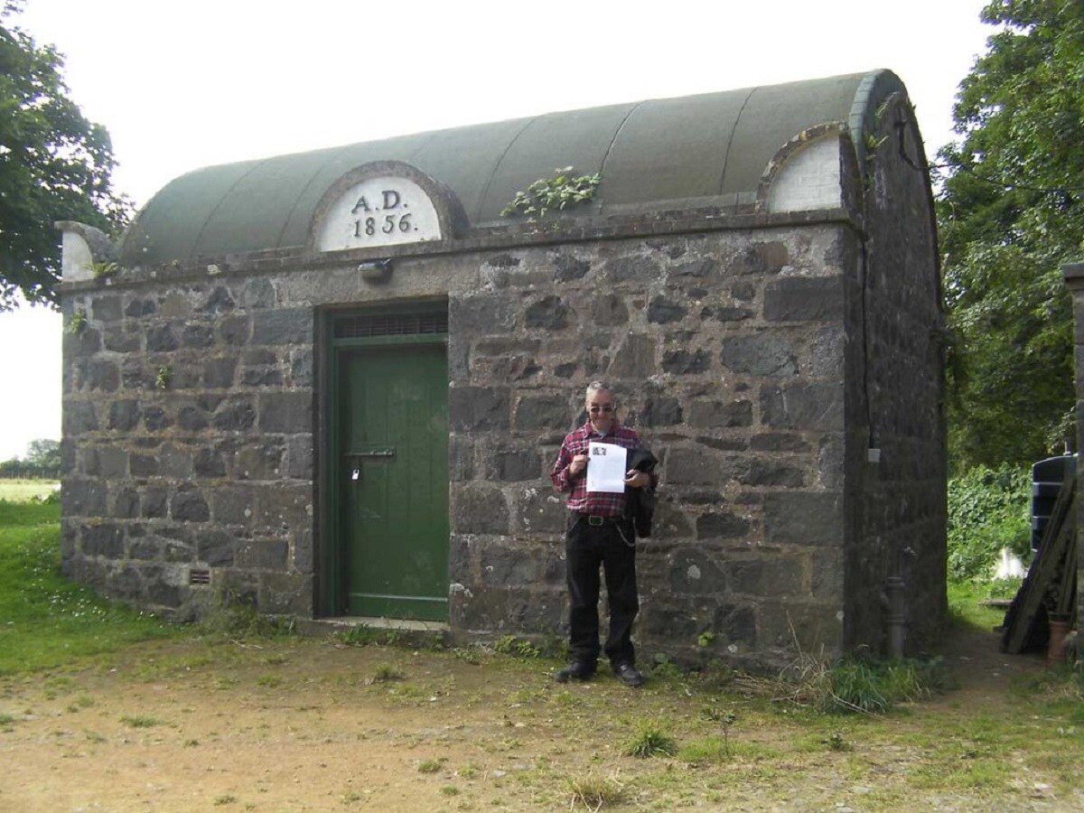 ప్రపంచంలోనే అతి చిన్న జైలు.. ఎంత మంది నేరస్తులుంటారో తెలుసా|worlds ...