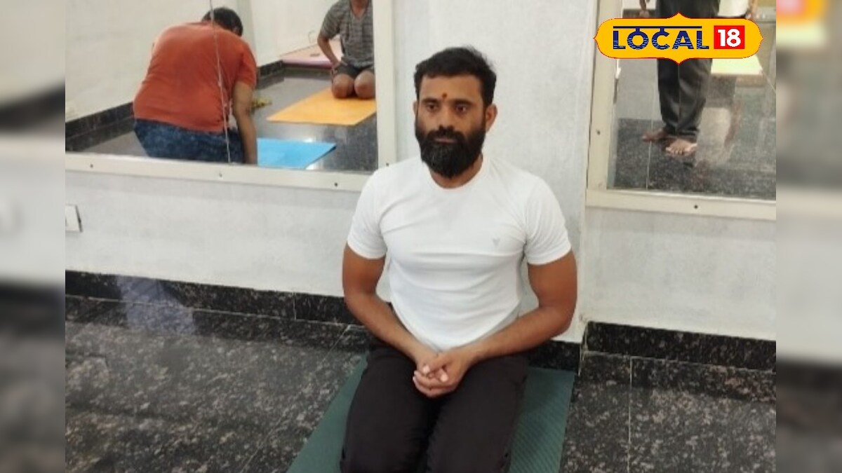 యోగా గురువుగా మారిన కరాటే మాస్టార్.. అతడి స్పెషాలిటీ ఇదే.. A karate ...