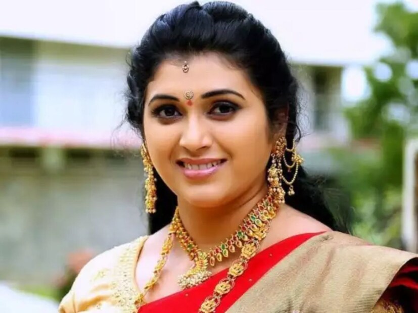 Pavithra Jayaram: పవిత్రా జయరామ్ ఏజ్ 53 ఏళ్లు.. సూసైడ్ చేసుకున్న చందు ...