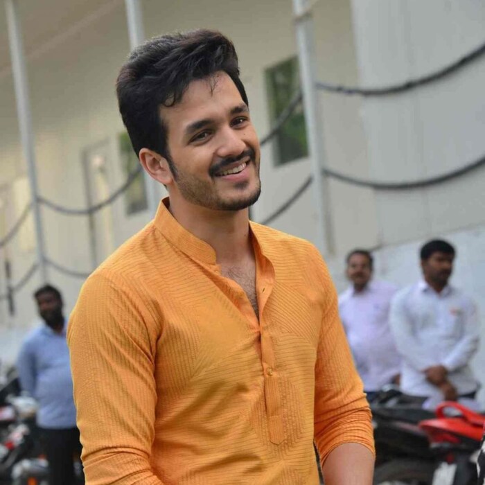 Akkineni Akhil | Akkineni Naga Chaitanya: తండ్రి తెలుగులో తోపు హీరో ...