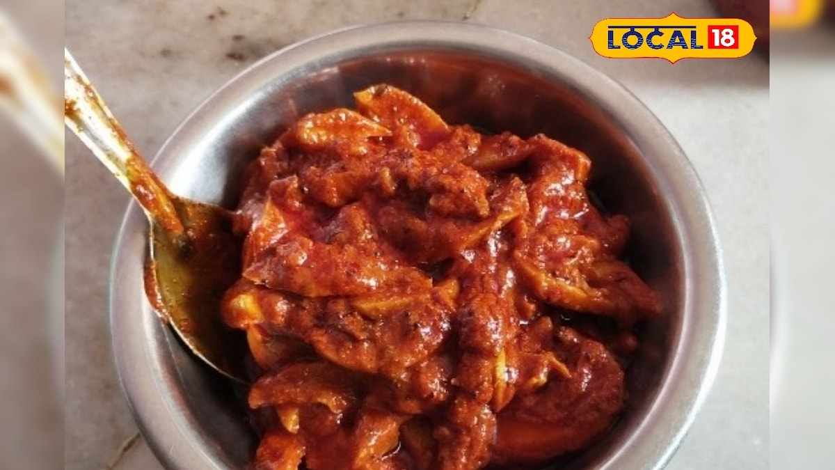 ఆ జిల్లాలో పచ్చళ్ల సీజన్ నడుస్తోంది.. మామిడి కాయల కోసం బారులు.. In that ...