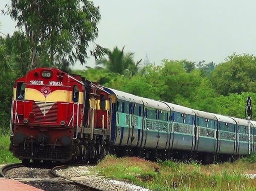 IRCTC: ఒక్క రూపాయి చెల్లించకుండా రైలు టికెట్ బుక్ చేసుకోవచ్చు.. ఇవిగో పూర్తి వివరాలు .. - Indian ...