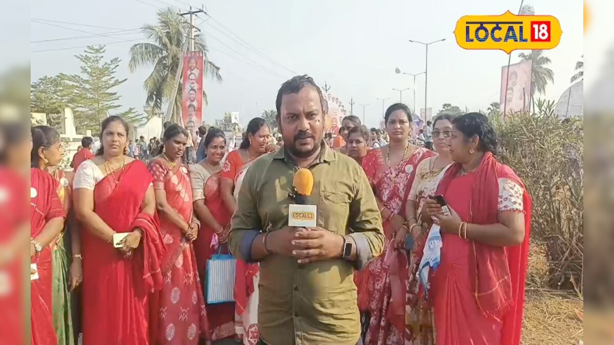 పవన్ కళ్యాణ్ జనసేన ఆవిర్భావ సభలో రాజోలు వీర మహిళల సందడి. Pawan Kalyan ...