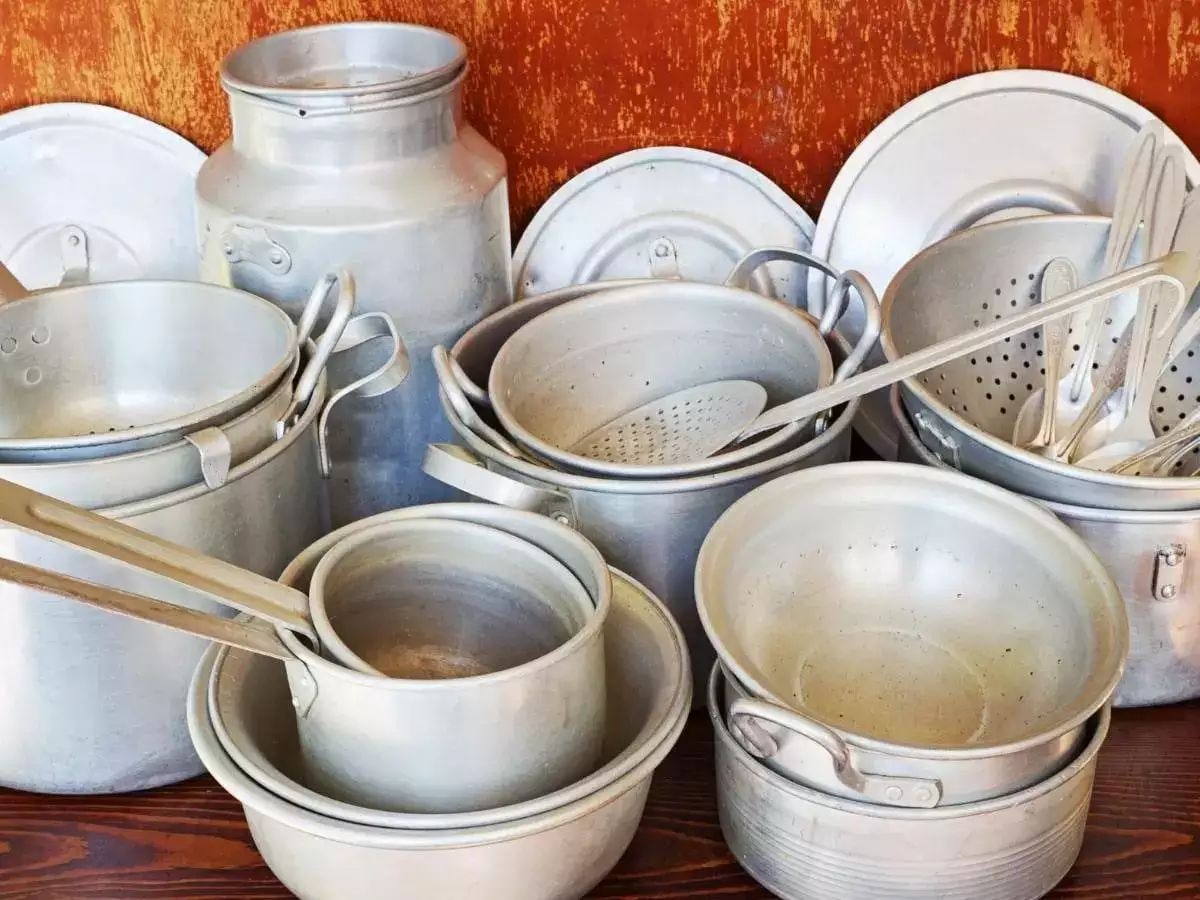 Aluminum Utensils: అల్యూమినియం పాత్రల్లో వంట చేస్తున్నారా..? బాబోయ్ ...