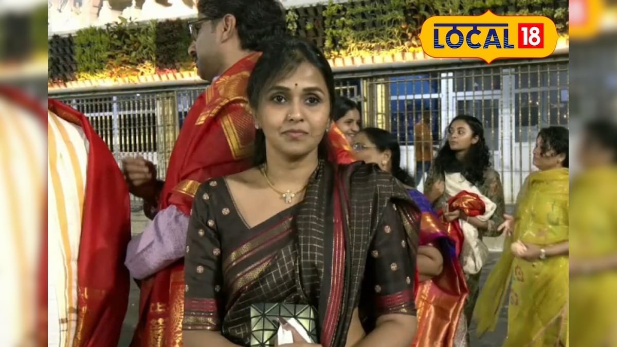 శ్రీవారిని దర్శించుకున్న ప్రముఖ గాయని స్మిత | Popular singer Smitha ...