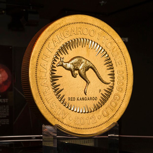 Gold Coin: ప్రపంచంలోనే భారీ గోల్డ్ కాయిన్ ఇది... బరువు, ధర ఎంతో తెలుసా ...