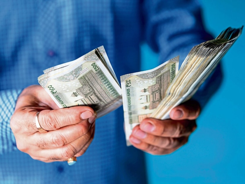 Money Tips: ఎంత సంపాదించినా డబ్బు ఆదా చేయలేకపోతున్నారా.. మీరు చేస్తున్న ...