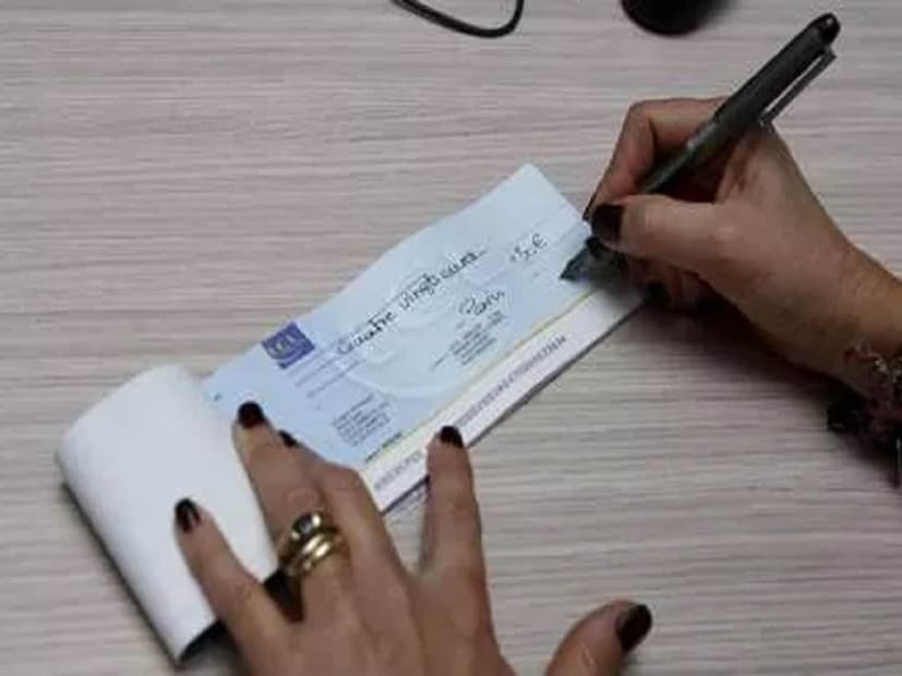 Bank Account: బ్యాంక్ అకౌంట్ ఉన్నవారికి అలర్ట్... ఆ డెడ్‌లైన్ వాయిదా ...