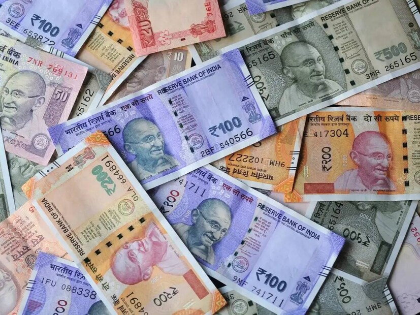 Rupee Depreciation: రూపాయి పతనంతో సామాన్యులకు ఊహించని భారీ షాక్.. ధరలు ...
