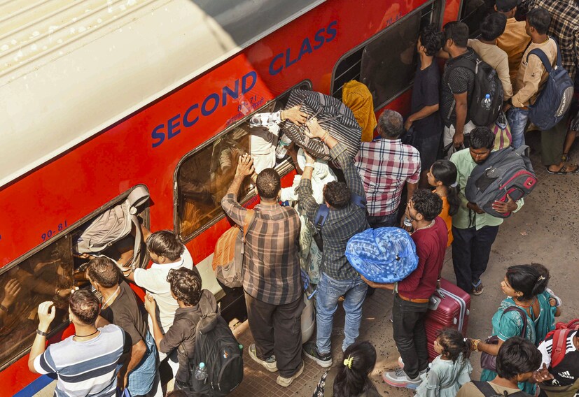 Tirupati Train: శ్రీవారి భక్తులకు గుడ్ న్యూస్... విశాఖపట్నం, తిరుపతి ...