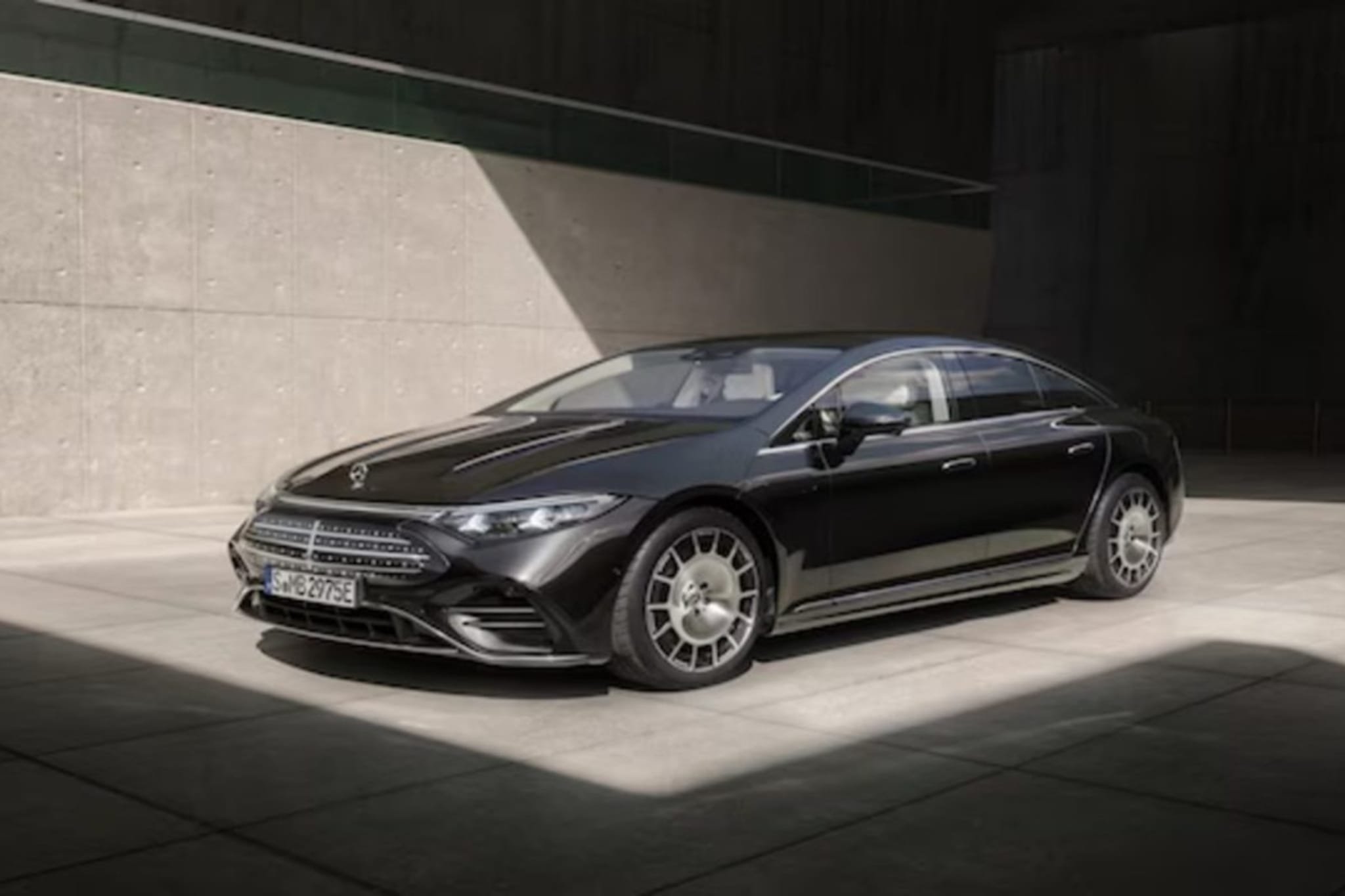 ప్యాకెట్ కారం వద్దన్న జనాలు.. ఎర్ర మిరపకాయల కోసం క్యూ కడుతున్న ప్రజలు ...