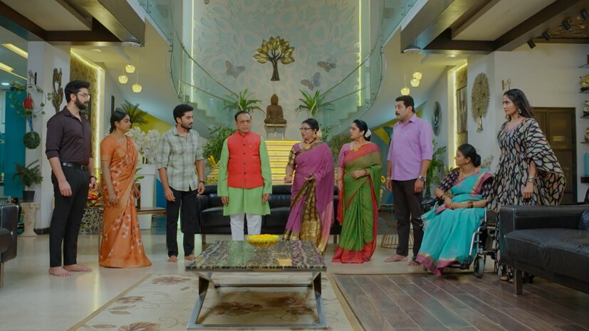 ‎Karthika Deepam Serial Today May 28th Episode: జ్యోత్స్నకు తగ్గ మొగుడు ...