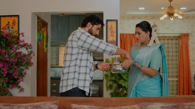 ‎Karthika Deepam Serial Today May 28th Episode: జ్యోత్స్నకు తగ్గ మొగుడు ...