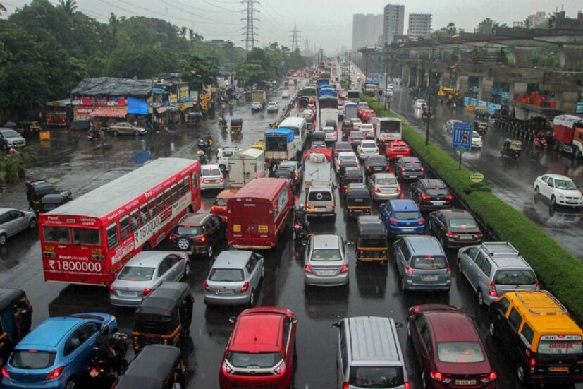 Car Driving in Rain: వర్షంలో కార్‌లో వెళ్తున్నారా? ఈ 30 సెకండ్ల ట్రిక్ ...