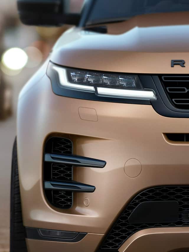 2023 Range Rover Evoque debuts with revamped interior, updated drivetrains