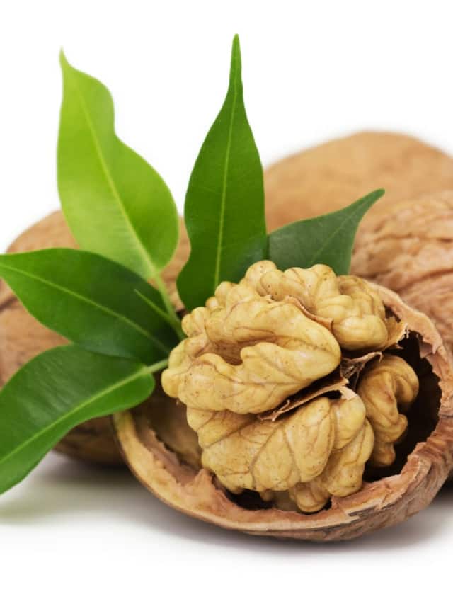 5 Benefits Of Eating Walnuts